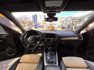 Black Audi Q5 2011 in Kaunas, with an engine capacity of 3.00 L and mileage of 200 thousand km for 12500 €, photo 8 on AUTOMOTO.COM.LV