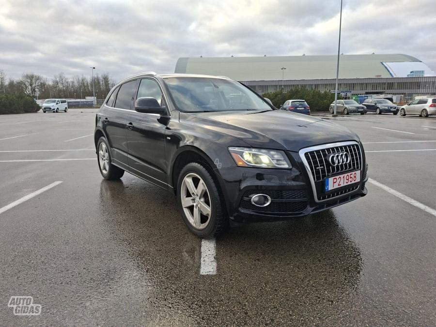 Black Audi Q5 2011 in Siauliai, with an engine capacity of 3.20 L and mileage of 262 thousand km for 7000 €, photo 1 on AUTOMOTO.COM.LV