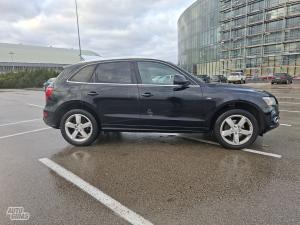 Black Audi Q5 2011 in Siauliai, with an engine capacity of 3.20 L and mileage of 262 thousand km for 7000 €, photo 2 on AUTOMOTO.COM.LV