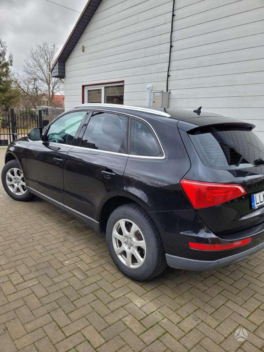 Melns Audi Q5 2011 Kuršėnai, ar dzinēja tilpumu 1.97 L un nobraukumu 231 tūkst. km par 9990 €, foto 3 vietnē AUTOMOTO.COM.LV