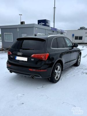 Melns Audi Q5 2011 Viļņa, ar dzinēja tilpumu 3.20 L un nobraukumu 249 tūkst. km par 6900 €, foto 7 vietnē AUTOMOTO.COM.LV