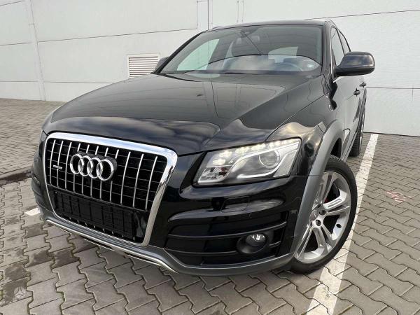 Black Audi Q5 2011 in Kaunas, with an engine capacity of 3.00 L and mileage of 200 thousand km for 11900 €, photo 1 on AUTOMOTO.COM.LV