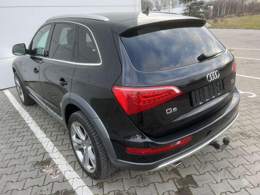 Melns Audi Q5 2011 Kauņa, ar dzinēja tilpumu 3.00 L un nobraukumu 200 tūkst. km par 11900 €, foto 4 vietnē AUTOMOTO.COM.LV