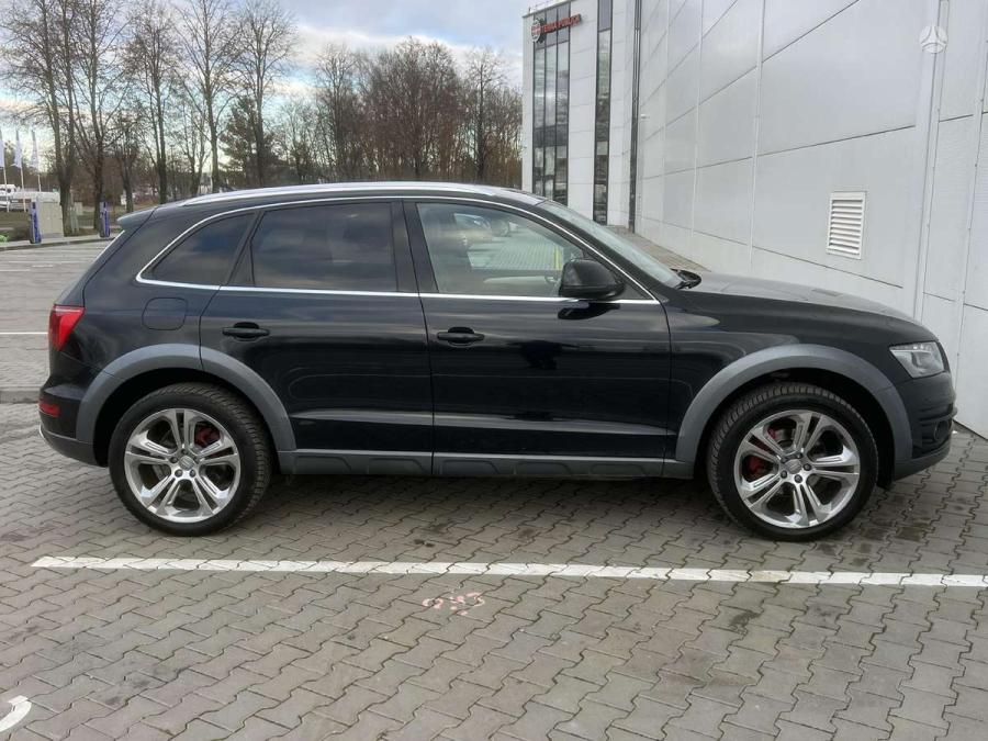 Melns Audi Q5 2011 Kauņa, ar dzinēja tilpumu 3.00 L un nobraukumu 200 tūkst. km par 11900 €, foto 7 vietnē AUTOMOTO.COM.LV