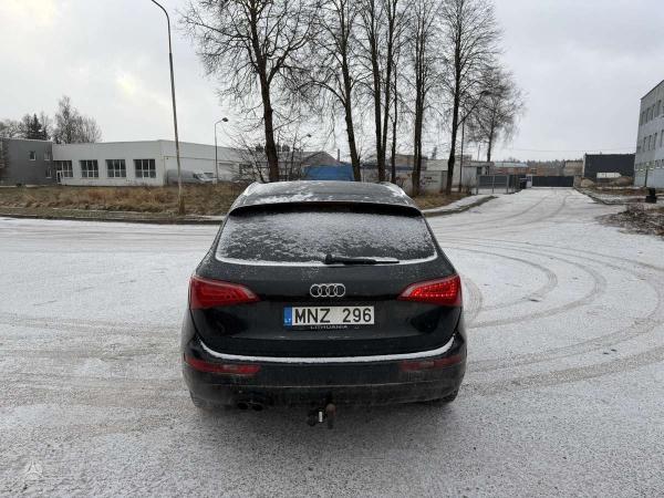 Black Audi Q5 2011 in Kaisiadorys, with an engine capacity of 2.00 L and mileage of 335 thousand km for 9600 €, photo 7 on AUTOMOTO.COM.LV