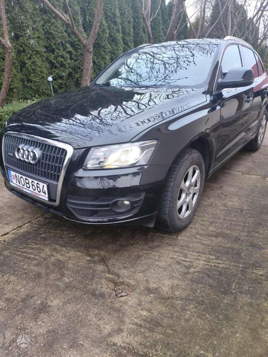 Black Audi Q5 2011 in Alytus, with an engine capacity of 1.97 L and mileage of 265 thousand km for 9999 €, photo 1 on AUTOMOTO.COM.LV