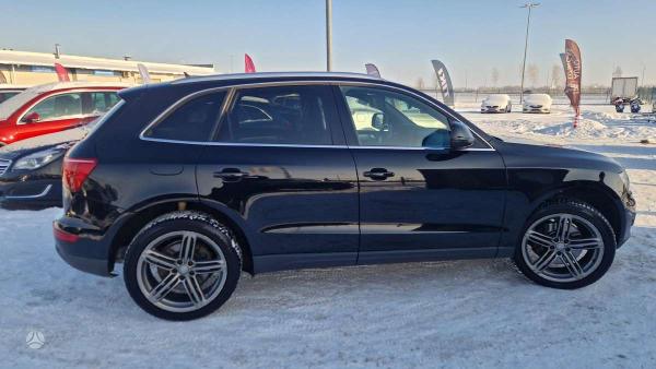Melns Audi Q5 2011 Marijampole, ar dzinēja tilpumu 2.97 L un nobraukumu 330 tūkst. km par 8650 €, foto 5 vietnē AUTOMOTO.COM.LV