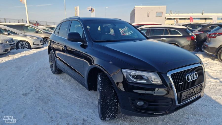 Black Audi Q5 2011 in Marijampole, with an engine capacity of 3.00 L and mileage of 330 thousand km for 8650 €, photo 4 on AUTOMOTO.COM.LV