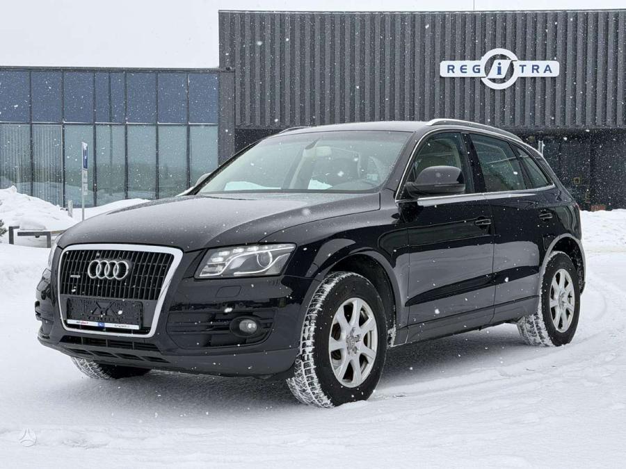 Black Audi Q5 2011 in Siauliai, with an engine capacity of 1.97 L and mileage of 280 thousand km for 10190 €, photo 1 on AUTOMOTO.COM.LV