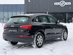 Black Audi Q5 2011 in Siauliai, with an engine capacity of 1.97 L and mileage of 280 thousand km for 10190 €, photo 5 on AUTOMOTO.COM.LV