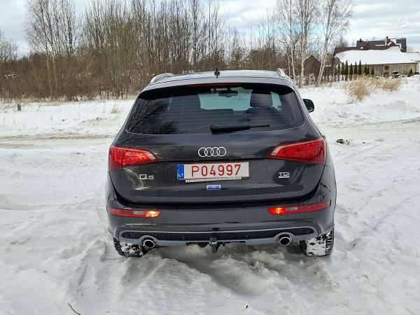 Melns Audi Q5 2011 Šauļi, ar dzinēja tilpumu 2.97 L un nobraukumu 266 tūkst. km par 8500 €, foto 4 vietnē AUTOMOTO.COM.LV