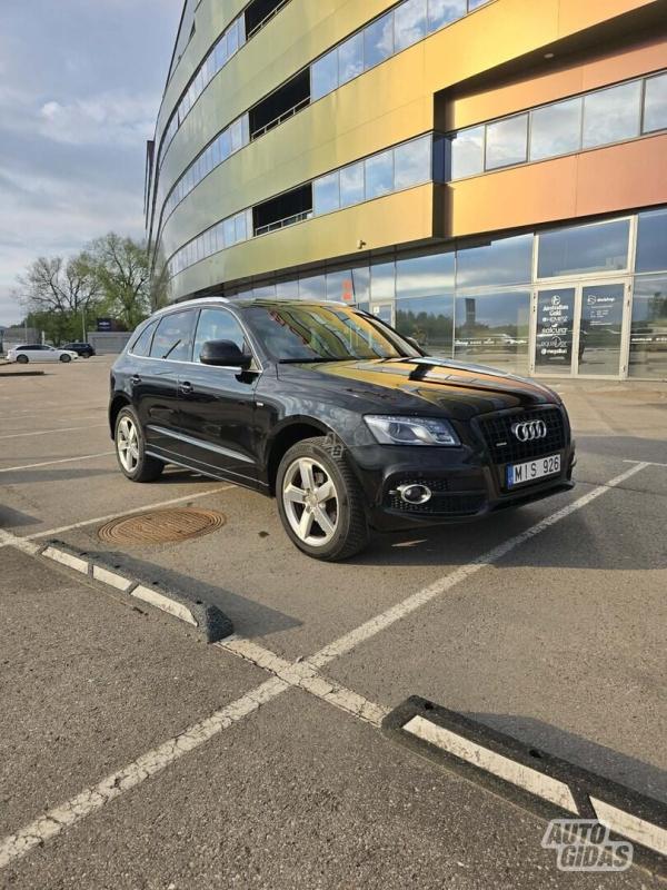 Melns Audi Q5 2011 Viļņa, ar dzinēja tilpumu 3.20 L un nobraukumu 179 tūkst. km par 6499 €, foto 5 vietnē AUTOMOTO.COM.LV