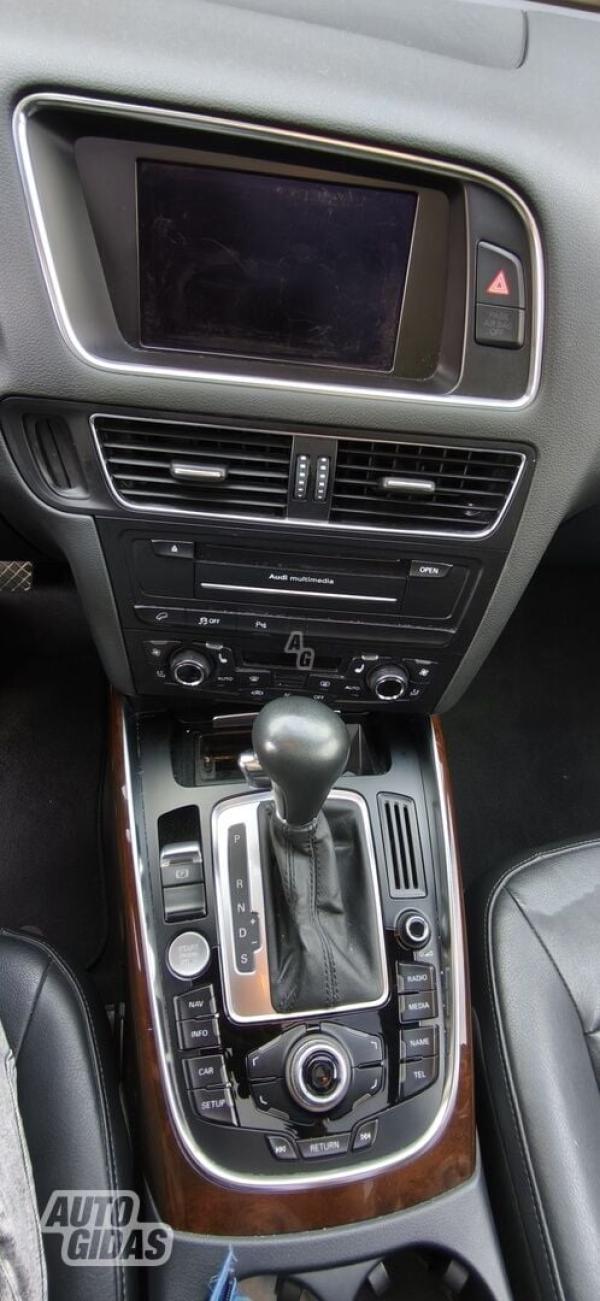 Melns Audi Q5 2011 Viļņa, ar dzinēja tilpumu 3.20 L un nobraukumu 179 tūkst. km par 6499 €, foto 7 vietnē AUTOMOTO.COM.LV