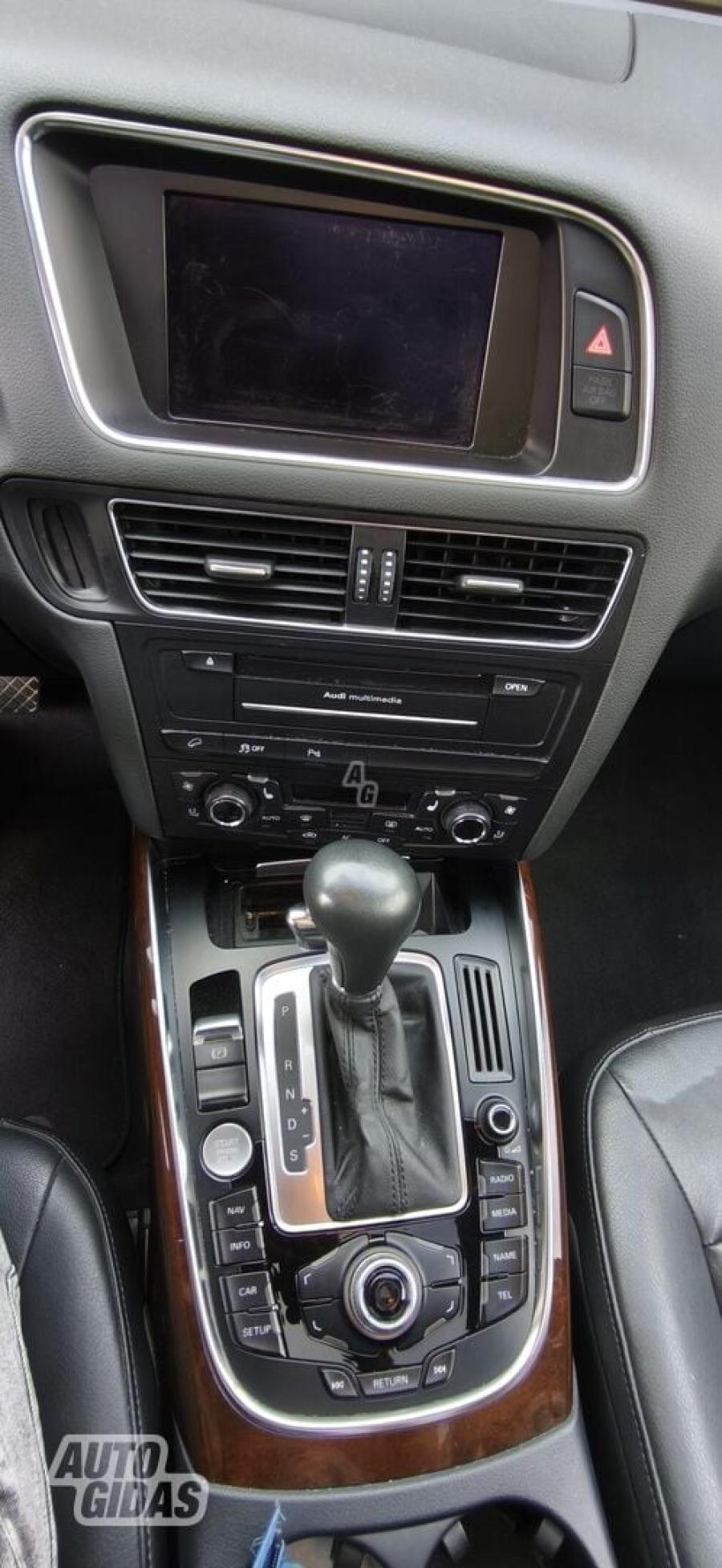 Black Audi Q5 2011 in Vilnius, with an engine capacity of 3.20 L and mileage of 179 thousand km for 6499 €, photo 8 on AUTOMOTO.COM.LV