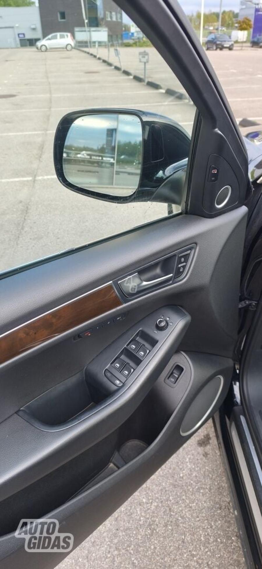 Black Audi Q5 2011 in Vilnius, with an engine capacity of 3.20 L and mileage of 179 thousand km for 6499 €, photo 15 on AUTOMOTO.COM.LV