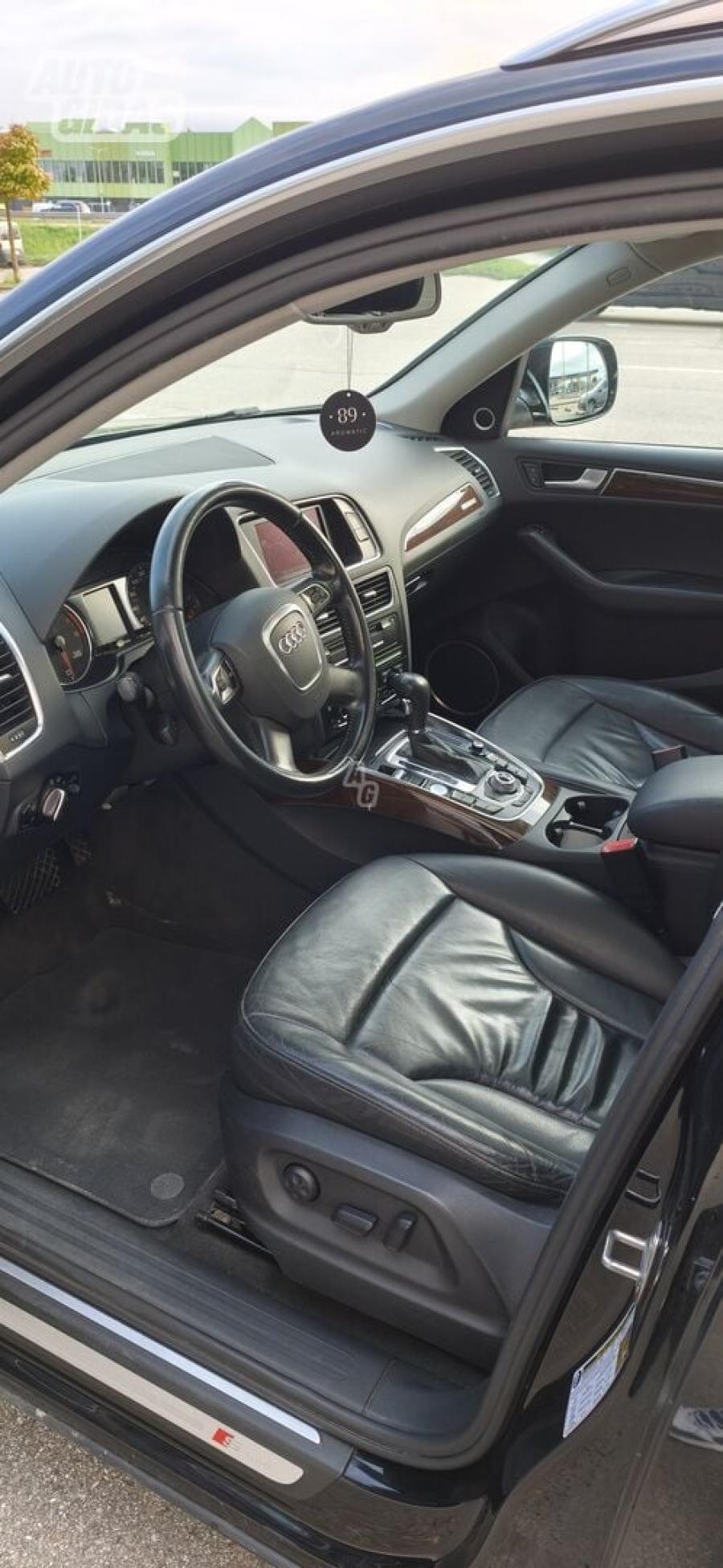 Black Audi Q5 2011 in Vilnius, with an engine capacity of 3.20 L and mileage of 179 thousand km for 6499 €, photo 17 on AUTOMOTO.COM.LV