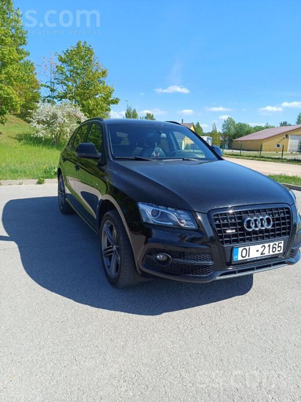 Black Audi Q5 2011 in Tukums, with an engine capacity of 2.00 L and mileage of 237 thousand km for 12950 €, photo 2 on AUTOMOTO.COM.LV