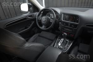 Black Audi Q5 2011 in Jelgava, with an engine capacity of 2.00 L and mileage of 283 thousand km for 9200 €, photo 8 on AUTOMOTO.COM.LV