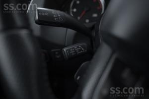 Black Audi Q5 2011 in Jelgava, with an engine capacity of 2.00 L and mileage of 283 thousand km for 9200 €, photo 15 on AUTOMOTO.COM.LV
