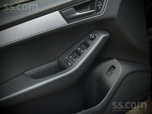 Black Audi Q5 2011 in Tukums, with an engine capacity of 2.00 L and mileage of 188 thousand km for 10500 €, photo 10 on AUTOMOTO.COM.LV