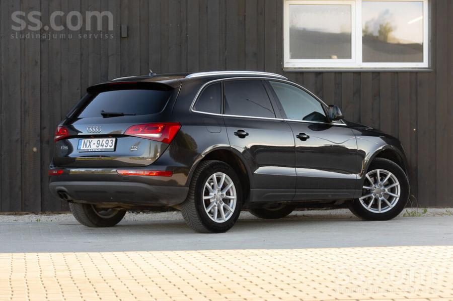 Black Audi Q5 2011 in Jelgava, with an engine capacity of 2.00 L and mileage of 283 thousand km for 9200 €, photo 6 on AUTOMOTO.COM.LV