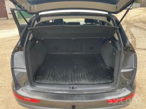 Black Audi Q5 2011 in Riga, with an engine capacity of 2.00 L and mileage of 258 thousand km for 7999 €, photo 7 on AUTOMOTO.COM.LV
