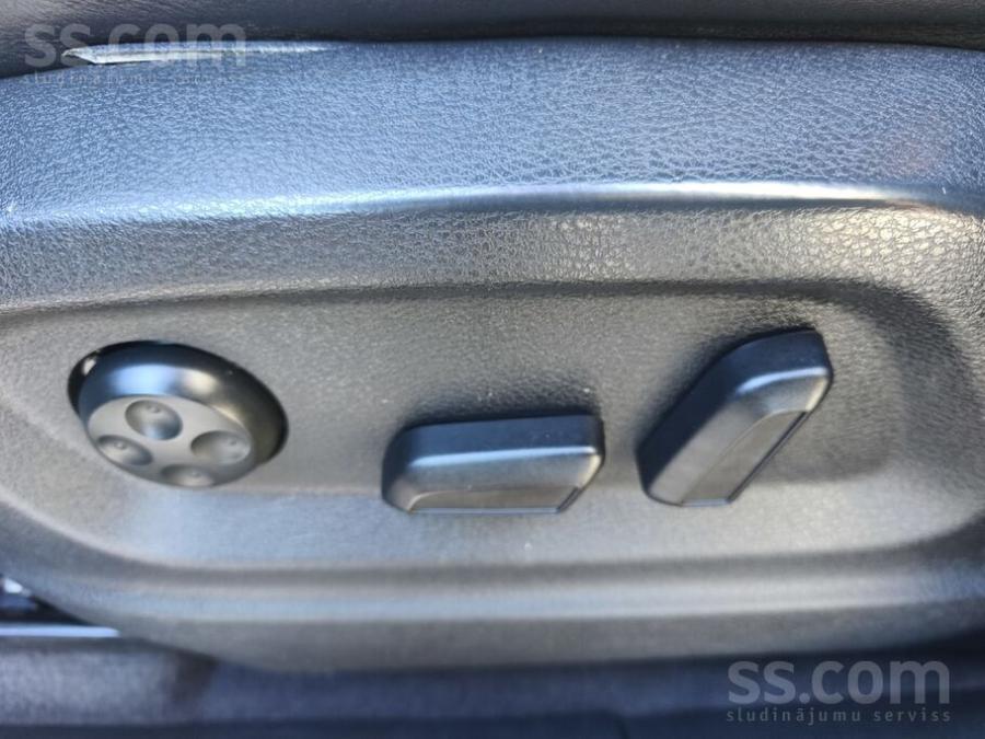 Melns Audi Q5 2011 Rīga, ar dzinēja tilpumu 3.00 L un nobraukumu 0 tūkst. km par 9500 €, foto 16 vietnē AUTOMOTO.COM.LV