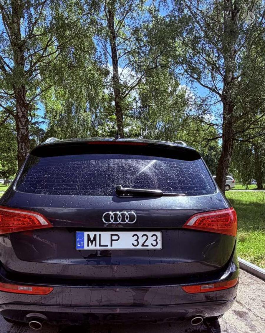 Melns Audi Q5 2011 Pagėgiai, ar dzinēja tilpumu 3.00 L un nobraukumu 345 tūkst. km par 9600 €, foto 5 vietnē AUTOMOTO.COM.LV