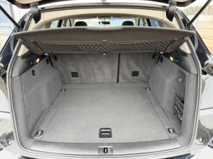 Melns Audi Q5 2011 Rīga, ar dzinēja tilpumu 2.00 L un nobraukumu 201 tūkst. km par 10995 €, foto 6 vietnē AUTOMOTO.COM.LV