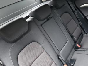 Black Audi Q5 2011 in Riga, with an engine capacity of 3.00 L and mileage of 251 thousand km for 10490 €, photo 20 on AUTOMOTO.COM.LV