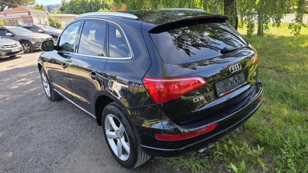 Melns Audi Q5 2011 Šauļi, ar dzinēja tilpumu 1.97 L un nobraukumu 297 tūkst. km par 9750 €, foto 3 vietnē AUTOMOTO.COM.LV