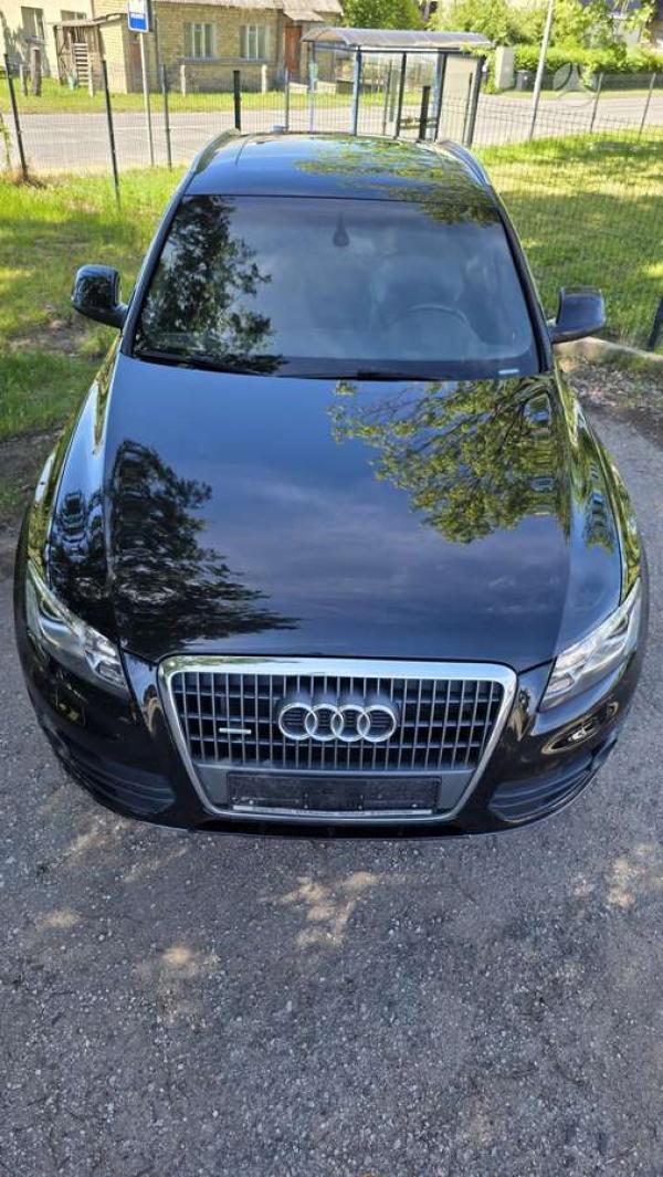 Melns Audi Q5 2011 Šauļi, ar dzinēja tilpumu 1.97 L un nobraukumu 297 tūkst. km par 9750 €, foto 9 vietnē AUTOMOTO.COM.LV