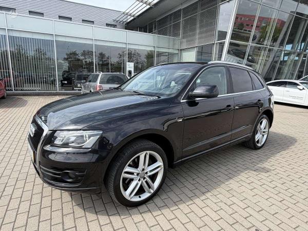 Melns Audi Q5 2011 Šauļi, ar dzinēja tilpumu 2.97 L un nobraukumu 296 tūkst. km par 9200 €, foto 1 vietnē AUTOMOTO.COM.LV