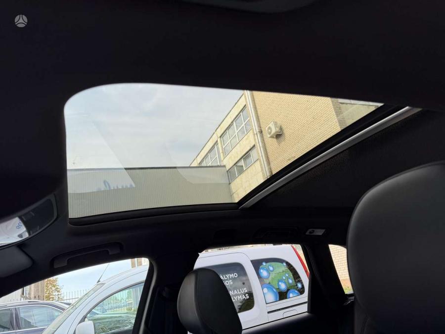 Black Audi Q5 2011 in Siauliai, with an engine capacity of 2.97 L and mileage of 296 thousand km for 9200 €, photo 8 on AUTOMOTO.COM.LV