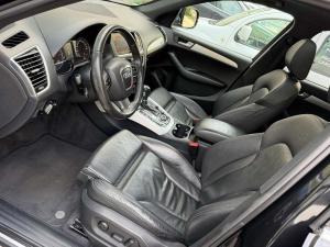Black Audi Q5 2011 in Siauliai, with an engine capacity of 2.97 L and mileage of 296 thousand km for 9200 €, photo 9 on AUTOMOTO.COM.LV