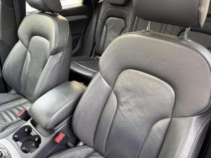 Black Audi Q5 2011 in Siauliai, with an engine capacity of 2.97 L and mileage of 296 thousand km for 9200 €, photo 11 on AUTOMOTO.COM.LV