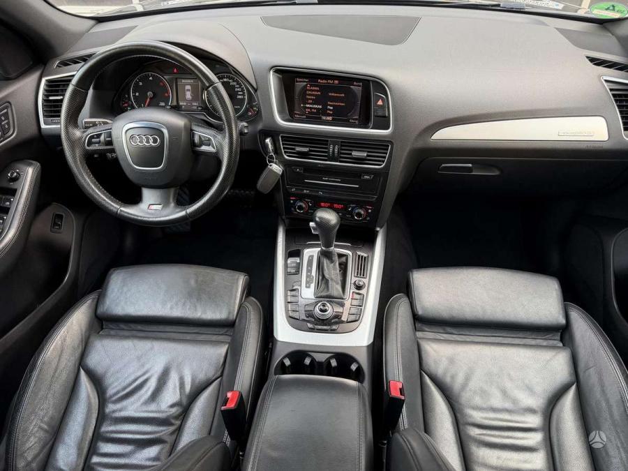 Black Audi Q5 2011 in Siauliai, with an engine capacity of 2.97 L and mileage of 296 thousand km for 9200 €, photo 12 on AUTOMOTO.COM.LV