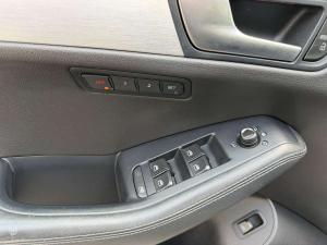 Black Audi Q5 2011 in Siauliai, with an engine capacity of 2.97 L and mileage of 296 thousand km for 9200 €, photo 14 on AUTOMOTO.COM.LV