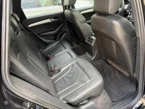 Black Audi Q5 2011 in Siauliai, with an engine capacity of 2.97 L and mileage of 296 thousand km for 9200 €, photo 17 on AUTOMOTO.COM.LV