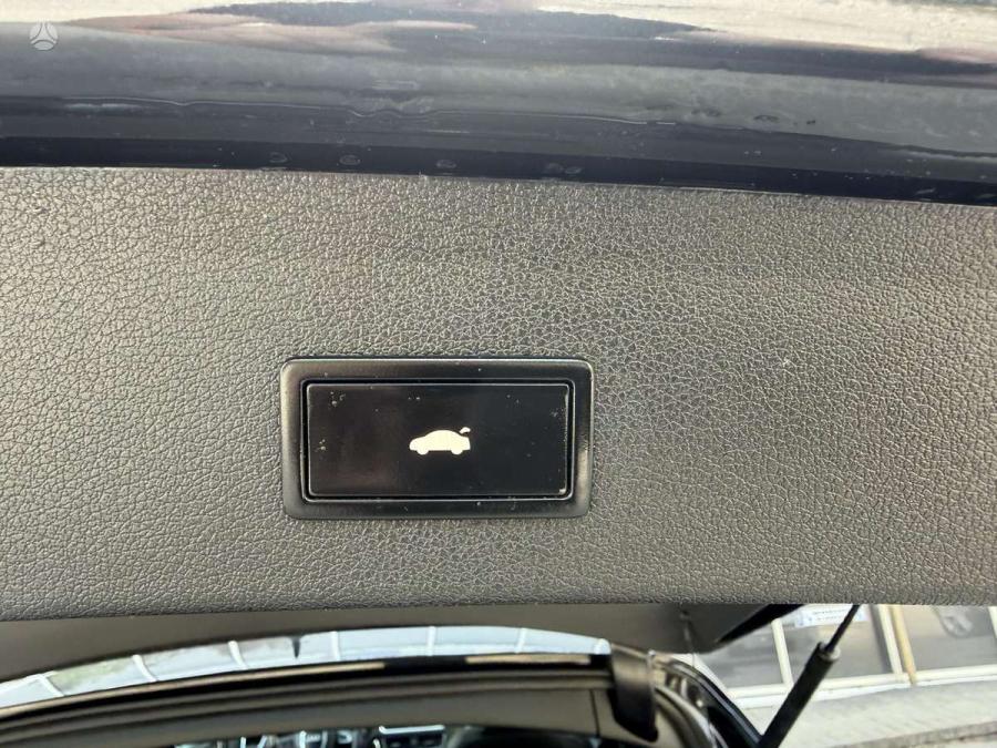 Black Audi Q5 2011 in Siauliai, with an engine capacity of 2.97 L and mileage of 296 thousand km for 9200 €, photo 20 on AUTOMOTO.COM.LV