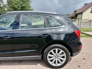 Black Audi Q5 2011 in Siauliai, with an engine capacity of 1.97 L and mileage of 220 thousand km for 8999 €, photo 12 on AUTOMOTO.COM.LV