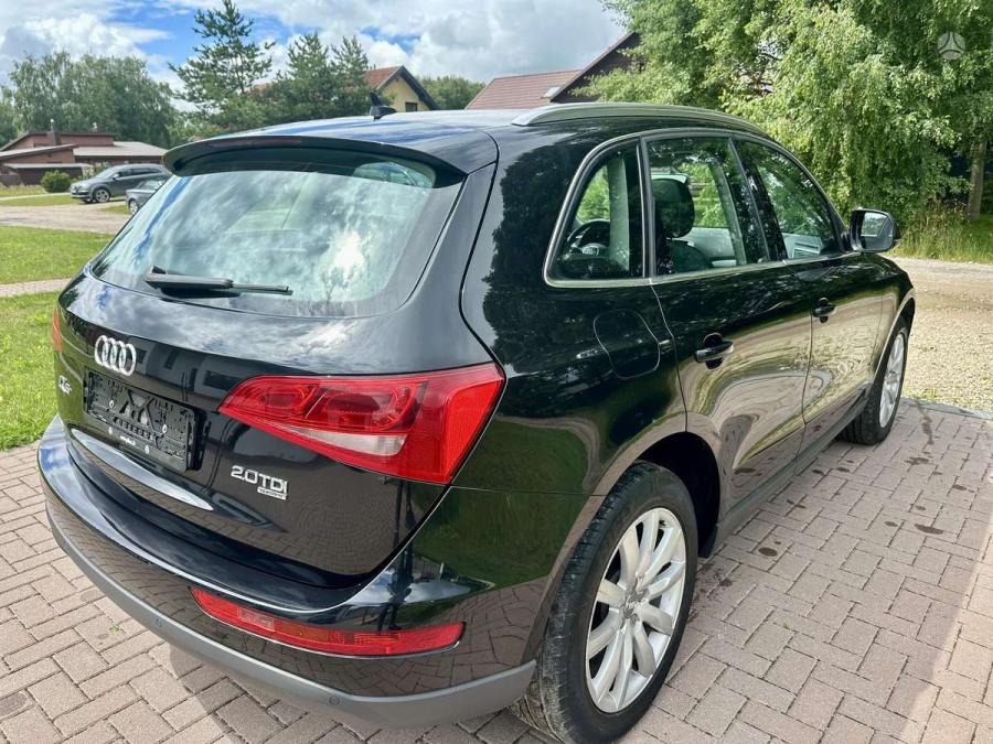 Black Audi Q5 2011 in Siauliai, with an engine capacity of 1.97 L and mileage of 220 thousand km for 8999 €, photo 14 on AUTOMOTO.COM.LV
