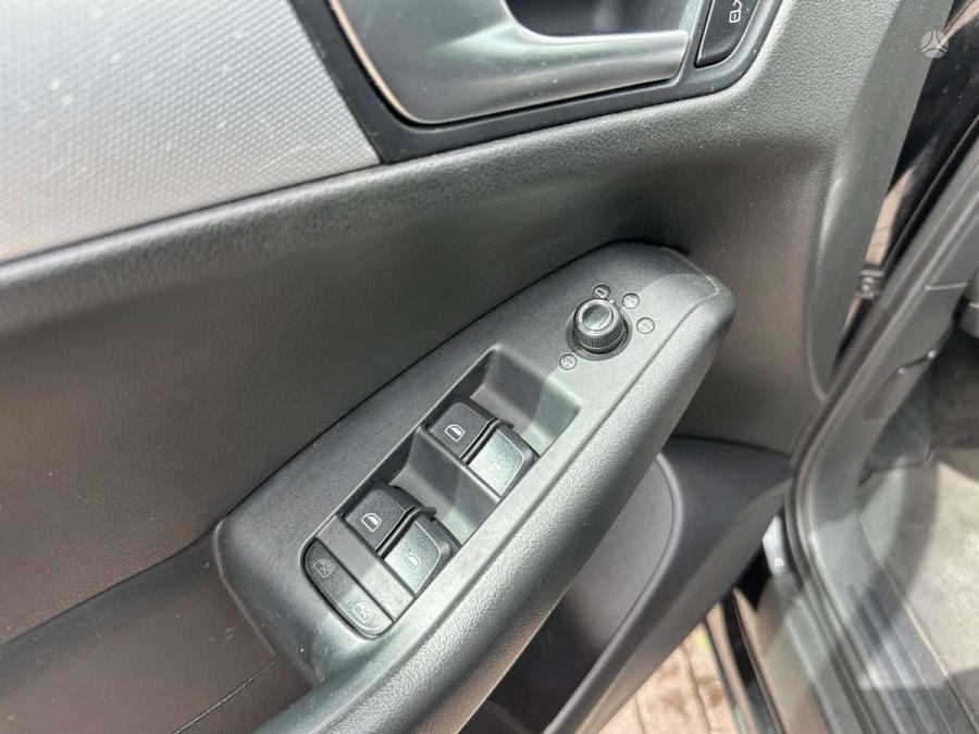 Black Audi Q5 2011 in Siauliai, with an engine capacity of 1.97 L and mileage of 220 thousand km for 8999 €, photo 19 on AUTOMOTO.COM.LV