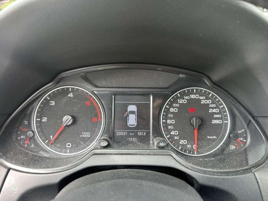 Black Audi Q5 2011 in Siauliai, with an engine capacity of 1.97 L and mileage of 220 thousand km for 8999 €, photo 22 on AUTOMOTO.COM.LV