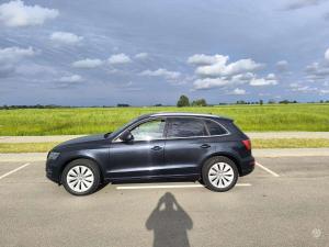 Melns Audi Q5 2011 Marijampole, ar dzinēja tilpumu 1.98 L un nobraukumu 211 tūkst. km par 7050 €, foto 5 vietnē AUTOMOTO.COM.LV