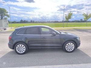 Melns Audi Q5 2011 Marijampole, ar dzinēja tilpumu 1.98 L un nobraukumu 211 tūkst. km par 7050 €, foto 9 vietnē AUTOMOTO.COM.LV
