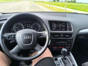 Melns Audi Q5 2011 Marijampole, ar dzinēja tilpumu 1.98 L un nobraukumu 211 tūkst. km par 7050 €, foto 16 vietnē AUTOMOTO.COM.LV