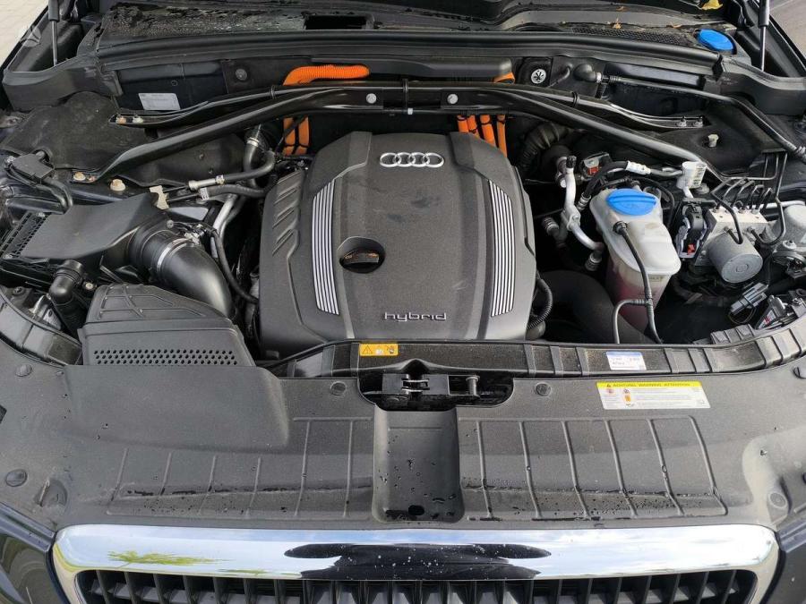 Melns Audi Q5 2011 Marijampole, ar dzinēja tilpumu 1.98 L un nobraukumu 211 tūkst. km par 7050 €, foto 20 vietnē AUTOMOTO.COM.LV