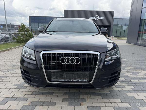 Black Audi Q5 2011 in Siauliai, with an engine capacity of 2.97 L and mileage of 297 thousand km for 9100 €, photo 5 on AUTOMOTO.COM.LV