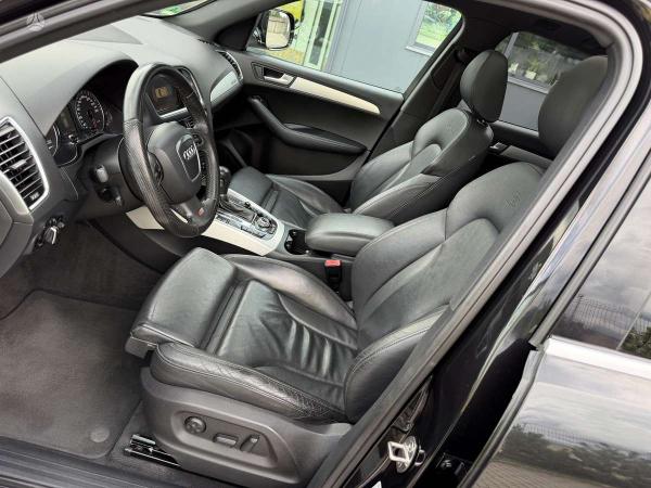 Black Audi Q5 2011 in Siauliai, with an engine capacity of 2.97 L and mileage of 297 thousand km for 9100 €, photo 9 on AUTOMOTO.COM.LV